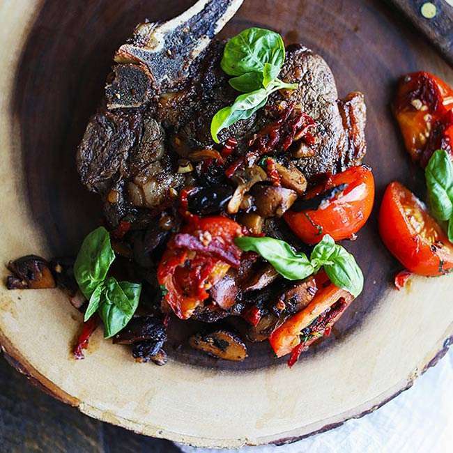 How to Cook Black and Blue Steak Pittsburgh Style