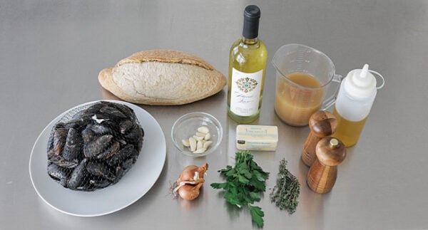 Mussels Recipe in Garlic Wine Broth - Chef Billy Parisi