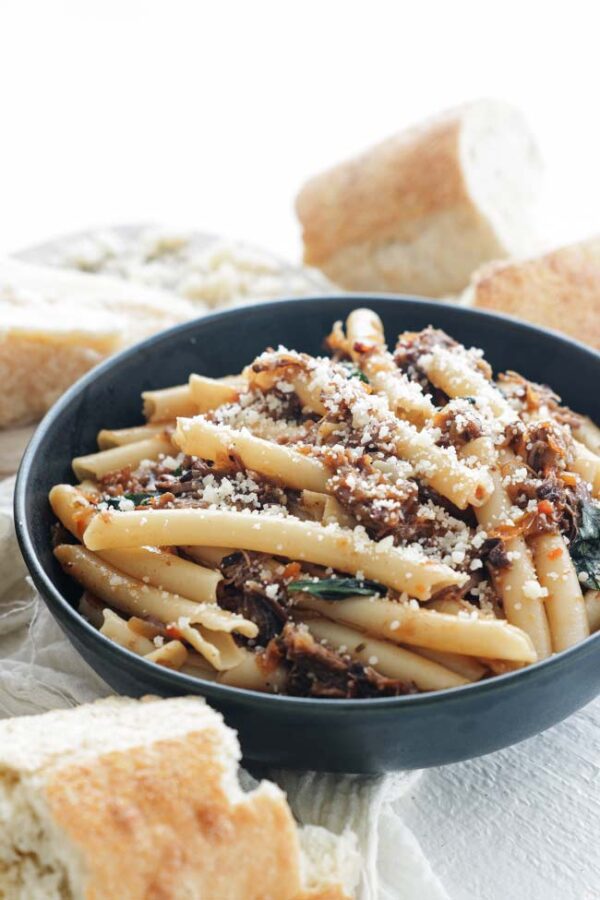 Pasta alla Genovese (Caramelized Onion and Braised Meat Sauce) - Chef ...
